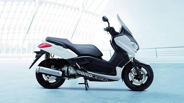 Yamaha X-Max Momo Design - abcdesevilla.es