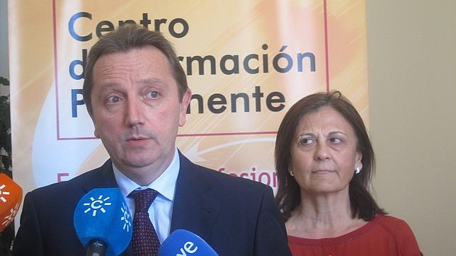 Manuel Recio ha atendido en la mañana del lunes a los medios - sevilla ...
