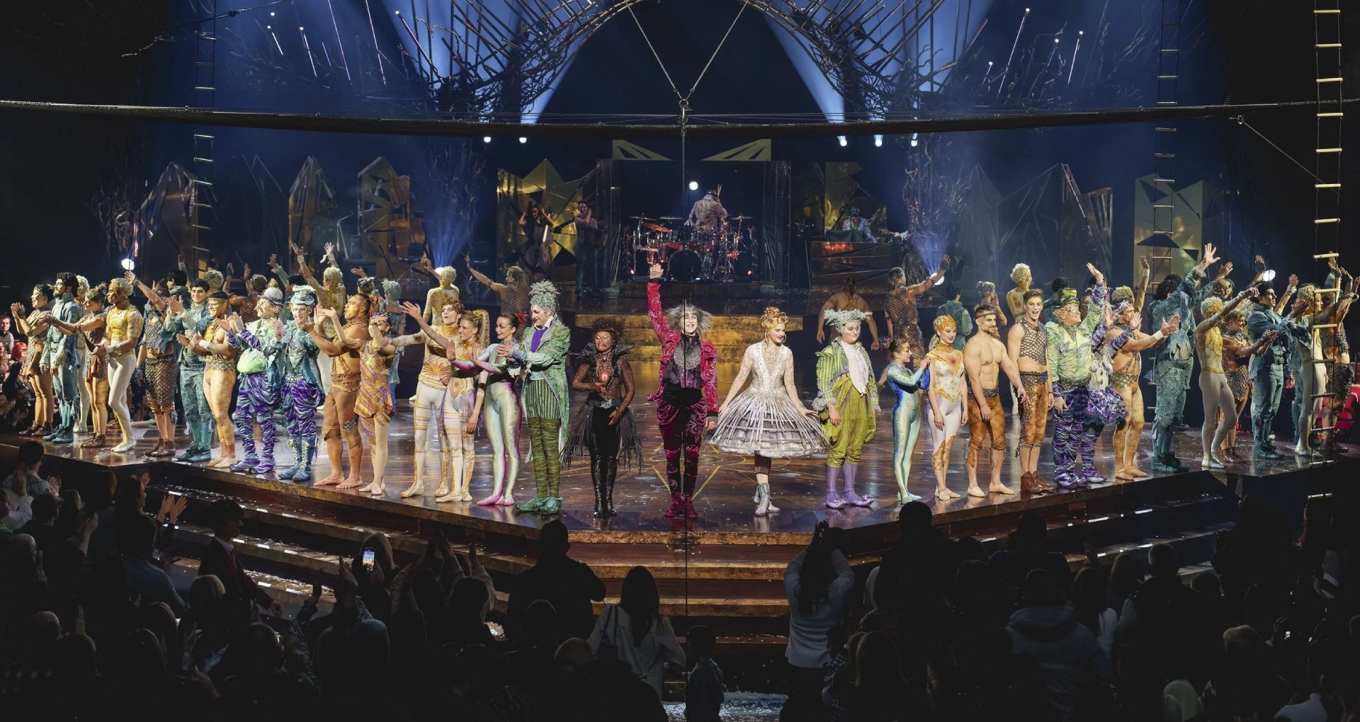 22 curiosidades sobre ‘Alegría – Bajo Una Nueva Luz’ el nuevo show de ...