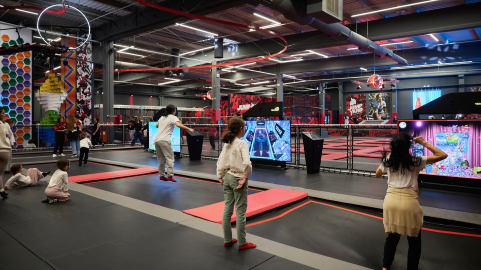 Camas elásticas, escalada, juegos interactivos: el lugar perfecto para celebrar un cumpleaños ...