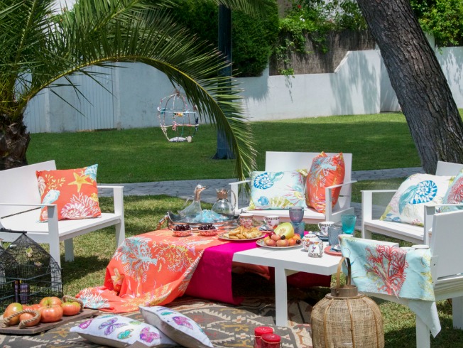 Mariposas y corales para una merienda al aire libre - Bulevar Sur