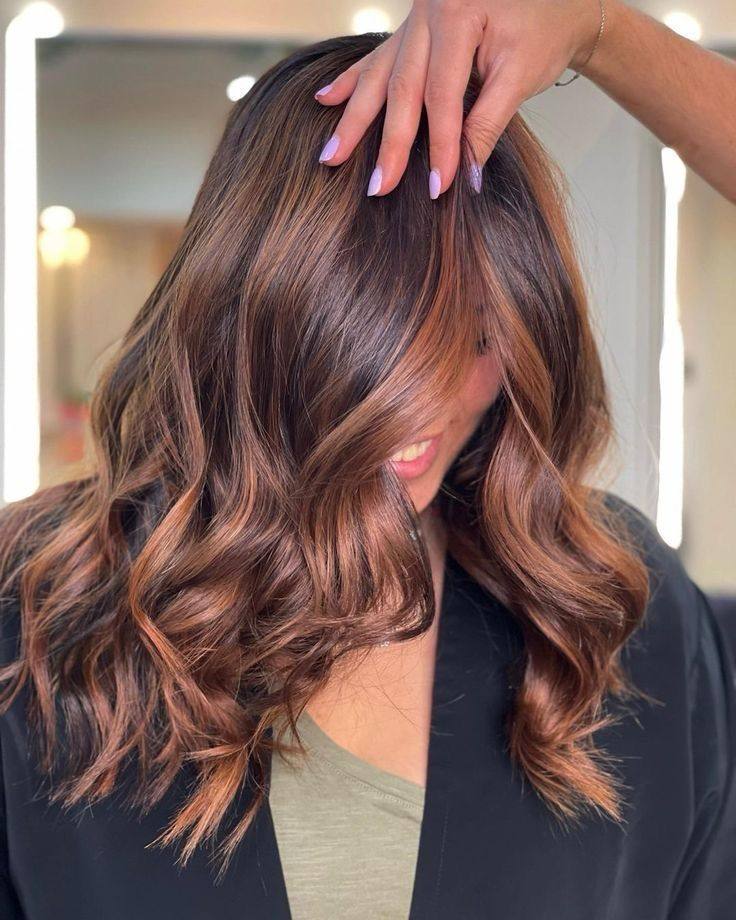 Los tonos y colores de pelo que más rejuvenecen y por qué - Bulevar Sur