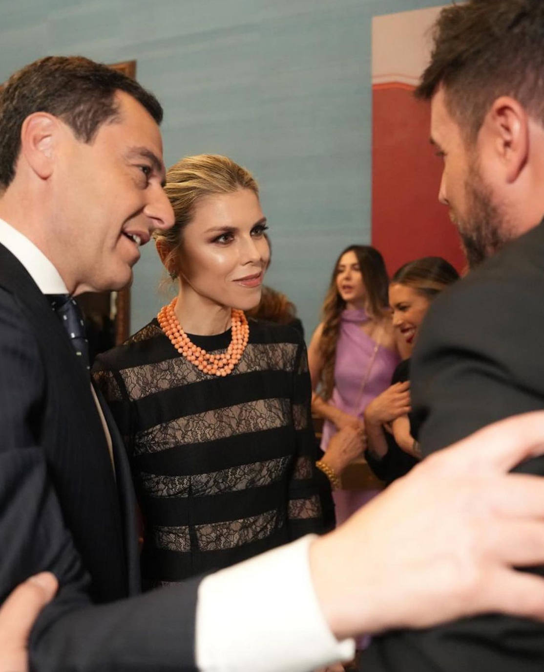 Manuela Villena deslumbra con su look para celebrar el Día de Andalucía ...